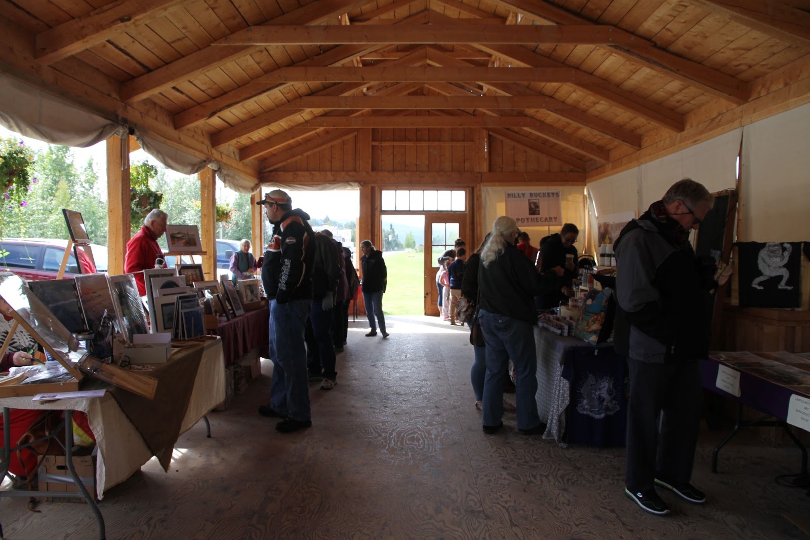 Artist Market – Yukon Riverside Arts Festival